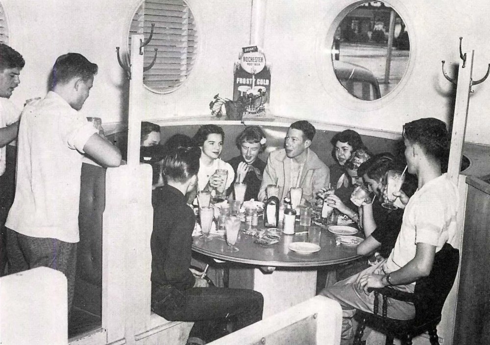 Good eaters: students | Restaurant-ing through history
