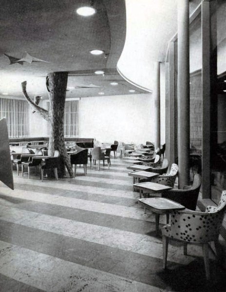 Dining alone | Restaurant-ing through history