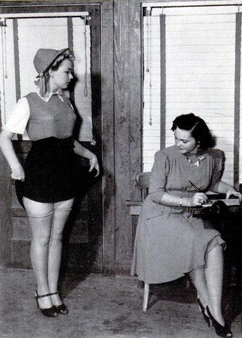 Carhops in fact and fiction | Restaurant-ing through history