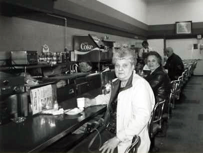 Lunching at the dime store | Restaurant-ing through history